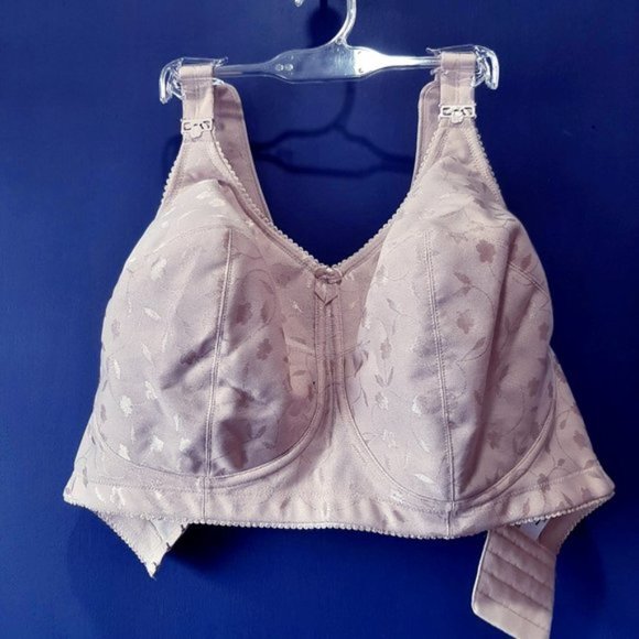 Elila | Intimates & Sleepwear | Elila 35 Jacquard Softcup Bra | Poshmark